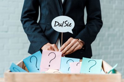 Duzen oder Siezen? Wir geben Tipps für die richtige Kundenansprache